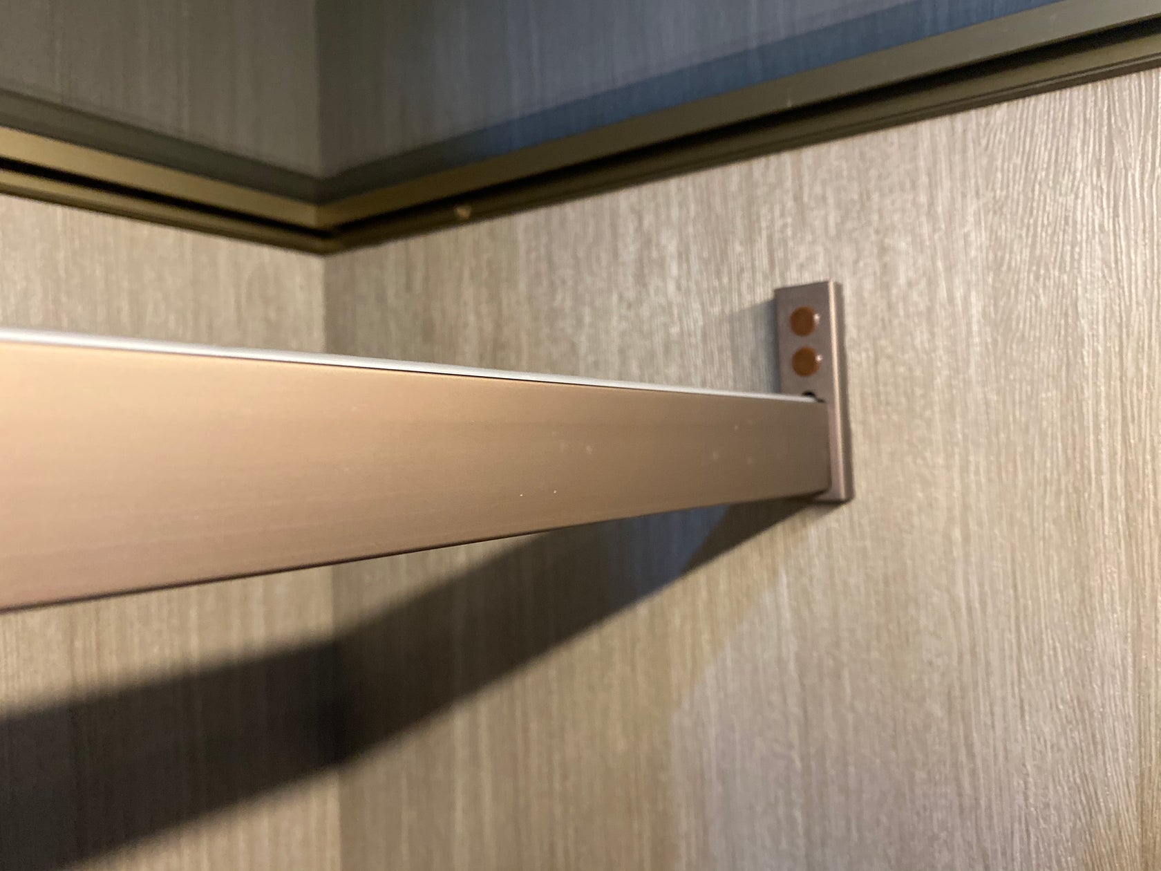 TF6020 Aluminium Hanging Rod and Rod Holder – Pio Style